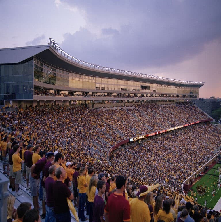 University of Minnesota TCF Bank Stadium - Kawneer Canada