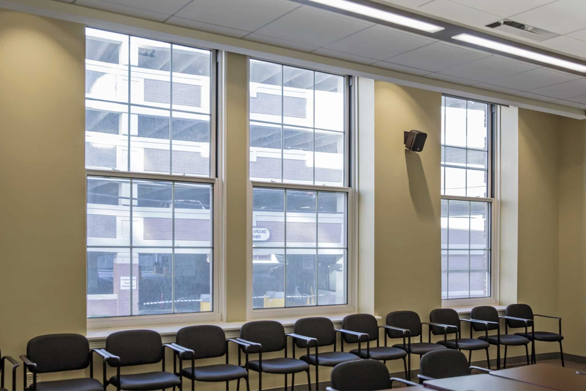 OptiQ® AA®5450 Series Windows - Kawneer Canada