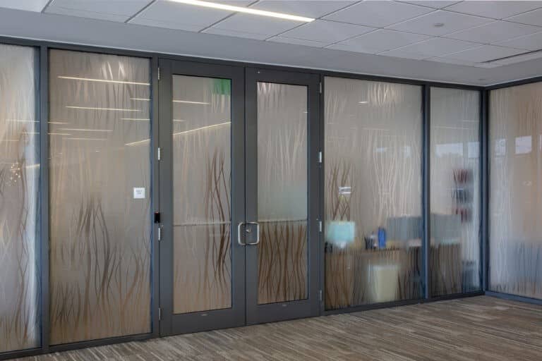 Trifab® VersaGlaze® 450 Framing System 1-3/4" sightline - Kawneer Canada